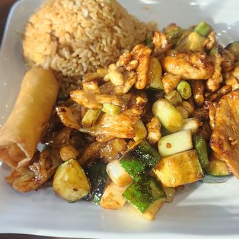 GOLDEN BAY ASIAN FOOD - Updated May 2024 - 103 Photos & 87 Reviews ...