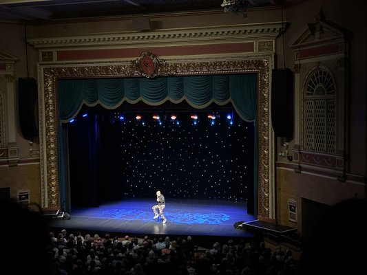 STADIUM THEATRE PERFORMING ARTS CENTER - Updated December 2025 - 44 ...