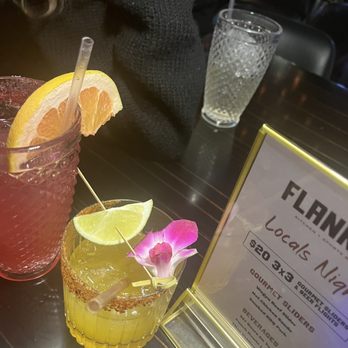 FLANKER KITCHEN + SPORTS BAR - Updated August 2024 - 277 Photos & 237 ...