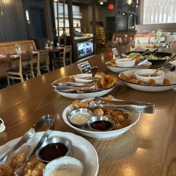 MERCHANT - Updated October 2025 - 818 Photos & 736 Reviews - 121 S ...