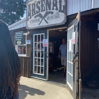 ARSENAL CIDER HOUSE & WINE CELLAR - Updated December 2025 - 42 Photos ...