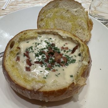 BISCOTTI’S - Updated December 2024 - 958 Photos & 596 Reviews - 2707 S ...