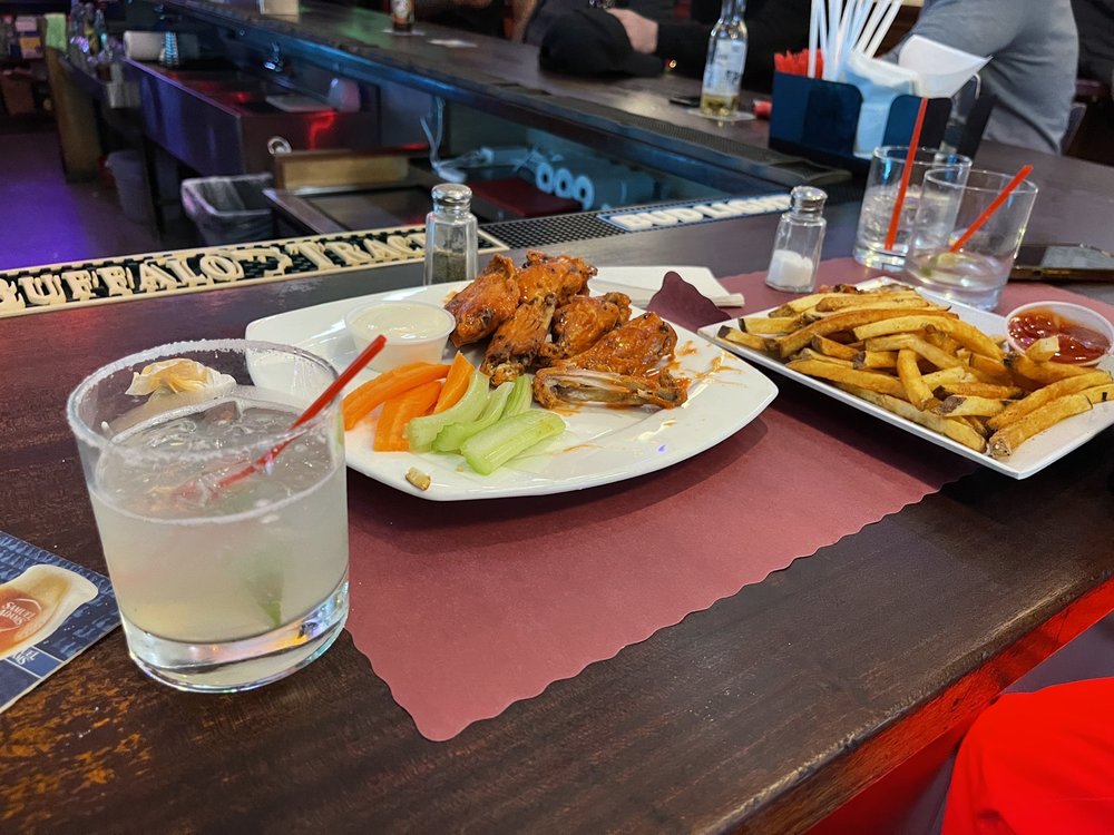 FIRST STOP BAR & GRILL - 14 Photos & 20 Reviews - 27-08 Queens Plz S ...