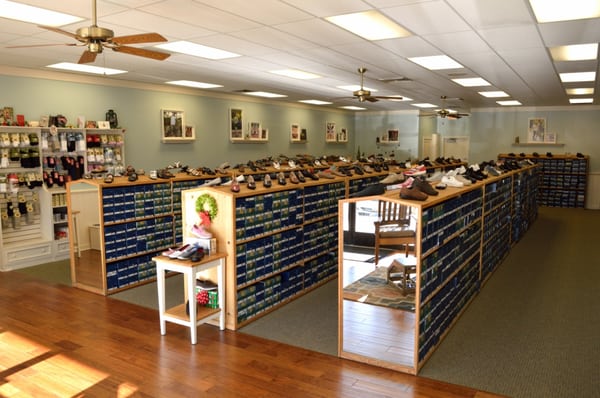 SAS SHOES - Updated December 2025 - 11 Photos & 29 Reviews - 2825 ...