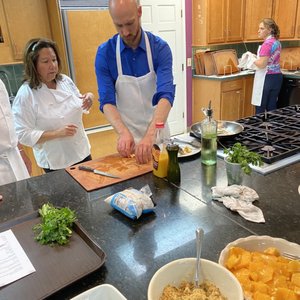 DIERBERGS SCHOOL OF COOKING - Updated February 2025 - 290 Mid Rivers ...