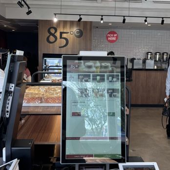 85°C BAKERY CAFE-ARROWHEAD RANCH - Updated December 2025 - 137 Photos ...