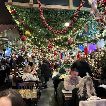 CRAFTSMAN ROW SALOON - Updated October 2024 - 733 Photos & 358 Reviews ...