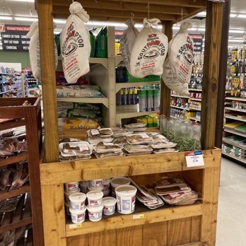 WAKEFIELD MARKET - Updated December 2025 - 608 County Dr, Wakefield ...