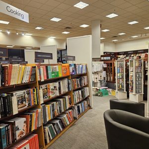 CHAPTERS - Updated December 2025 - 31 Photos & 22 Reviews - 20 William ...