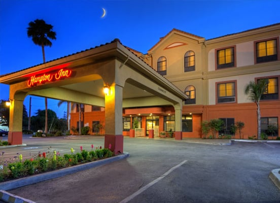 HAMPTON INN SANTA CRUZ - Updated December 2025 - 187 Photos & 159 ...