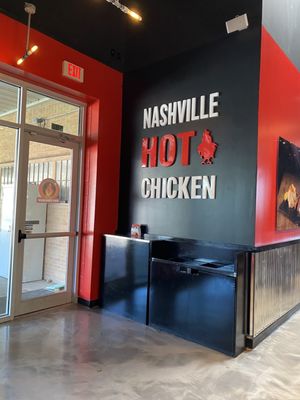 HANGRY JOE’S SAN MARCOS HOT CHICKEN - Updated November 2025 - 31 Photos ...