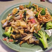 HUHOT MONGOLIAN GRILL - 73 Photos & 88 Reviews - 990 S 72nd St, Omaha ...