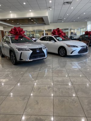 STERLING MCCALL LEXUS - Updated December 2024 - 135 Photos & 376 ...