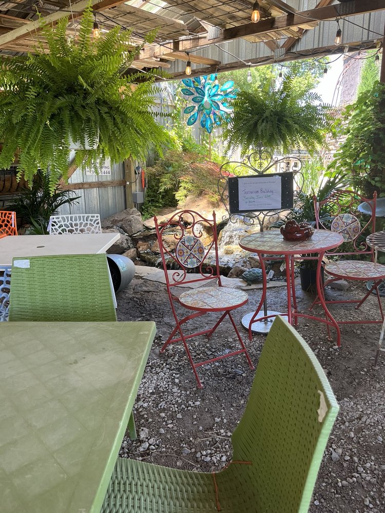 DEE-SIGN LANDSCAPING & GARDEN SHOP - Updated December 2025 - 12 Photos ...