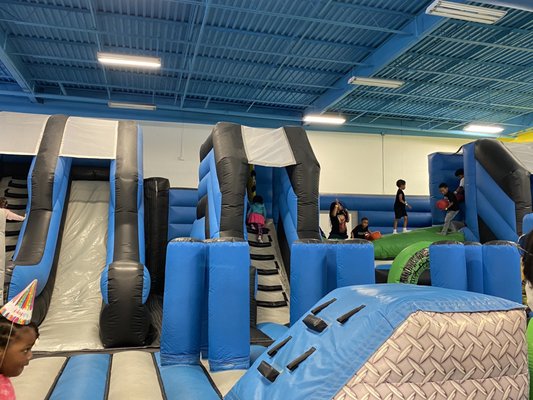 FUNVILLE PLAYGROUND AND CAFE VIRGINIA BEACH - Updated December 2025 ...