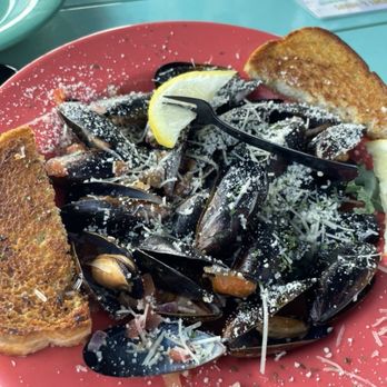 SQUID LIPS - Updated March 2025 - 556 Photos & 686 Reviews - 1670 ...