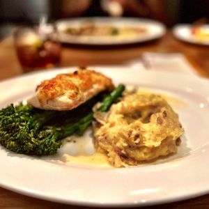 RED’S TABLE - 601 Reviews & 362 Photos - 11150 S Lakes Dr, Reston ...