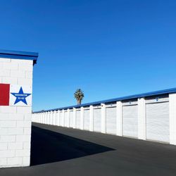 AMERICAN EAGLE SELF STORAGE - 32 Photos & 24 Reviews - Self Storage ...