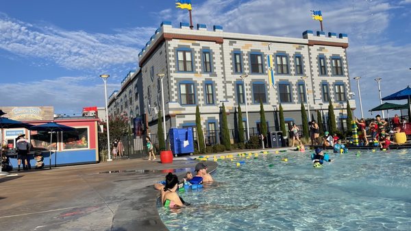 LEGOLAND CASTLE HOTEL - 1043 Photos & 349 Reviews - Hotels - 1 Legoland ...