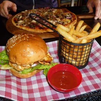 THE LAST DROP PUB & BREWERY - Updated September 2025 - 13 Photos & 12 ...