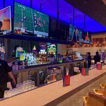 DAVE & BUSTER’S LOMBARD - Updated July 2025 - 58 Photos & 12 Reviews ...