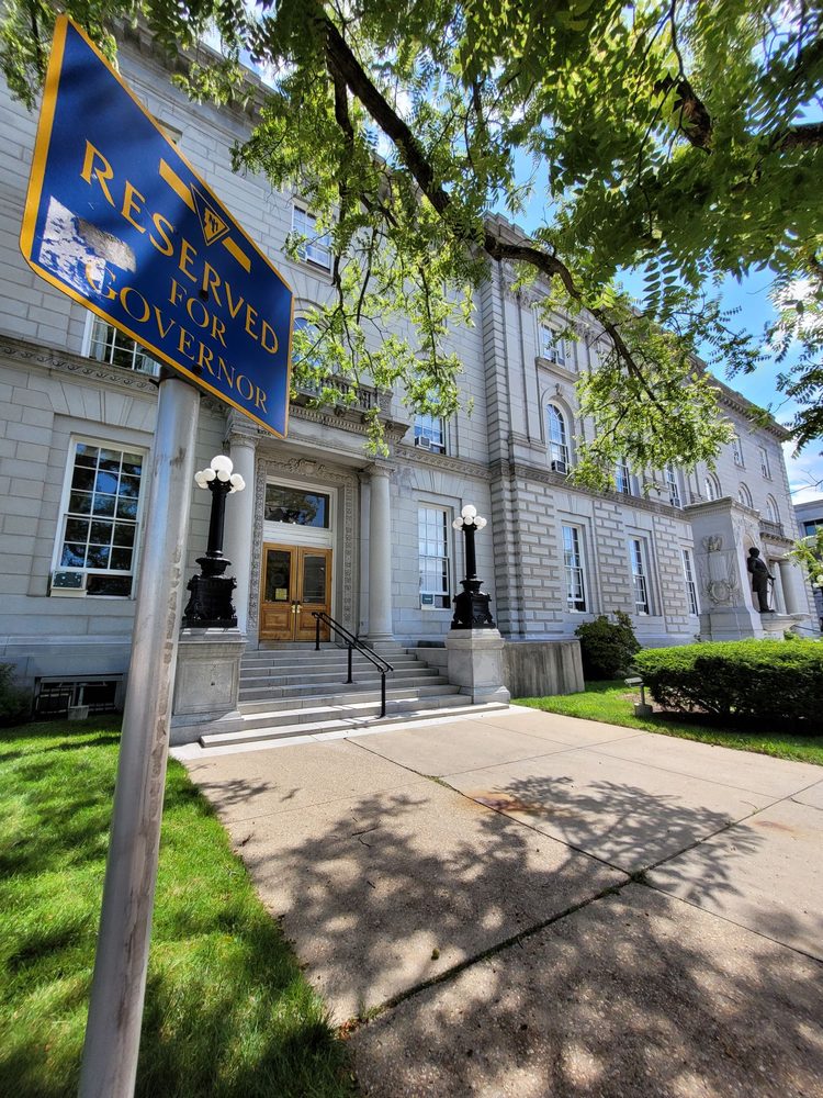 NH STATE HOUSE VISITOR CENTER - Updated October 2025 - 54 Photos - 107 ...