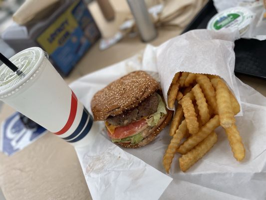 NESSY BURGERS - Updated December 2025 - 772 Photos & 1089 Reviews ...