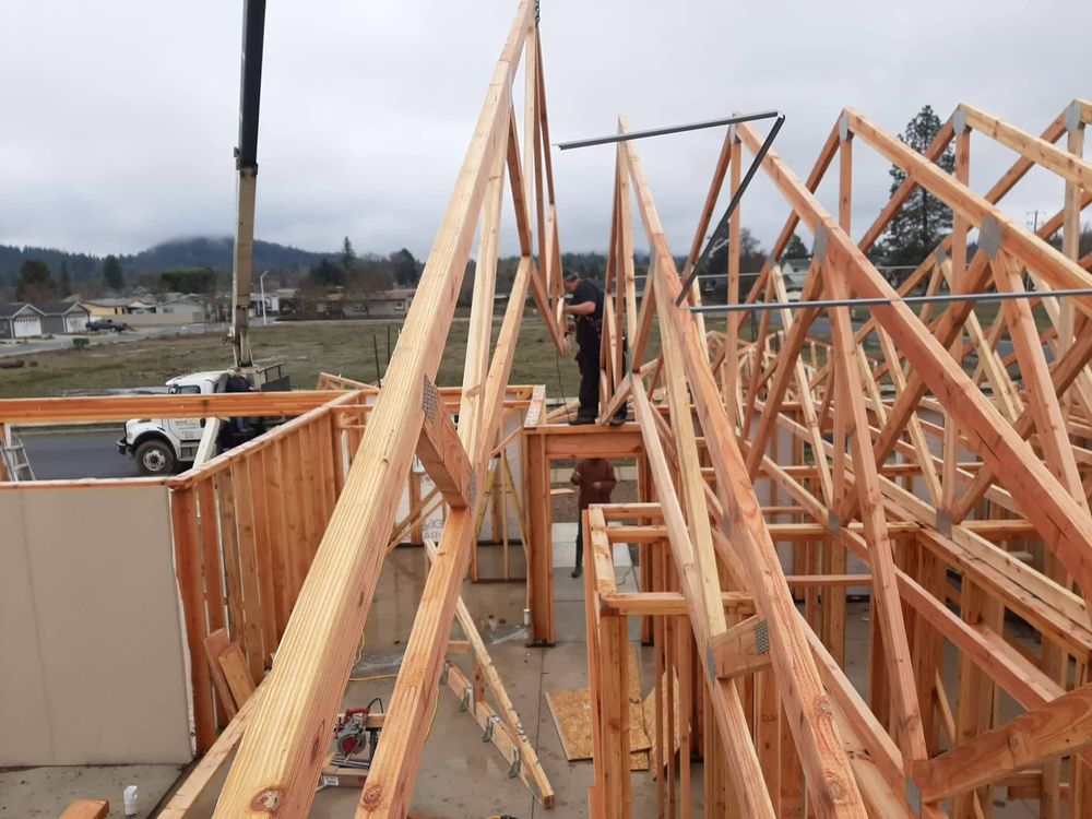 HAMMERHEAD CONSTRUCTION - Updated March 2024 - Request Consultation - 8323 Rogue River Hwy ...