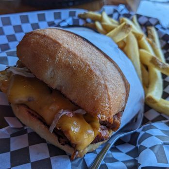 RORY’S OF EDMONDS BAR & GRILL - Updated August 2024 - 117 Photos & 315 ...