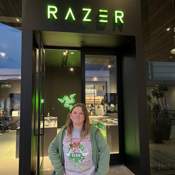 RAZERSTORE - LOS ANGELES - Updated November 2025 - 43 Photos & 13 ...