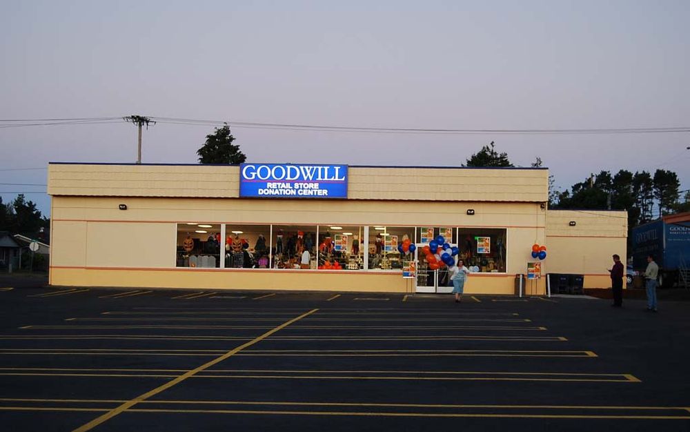 GOODWILL INDUSTRIES - Updated December 2025 - 17 Reviews - 1310 Hwy 101 ...