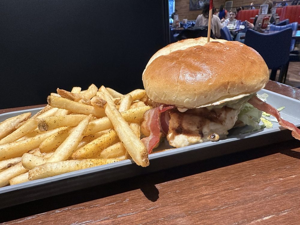 MAIN EVENT LEXINGTON - Updated December 2025 - 22 Photos & 35 Reviews ...