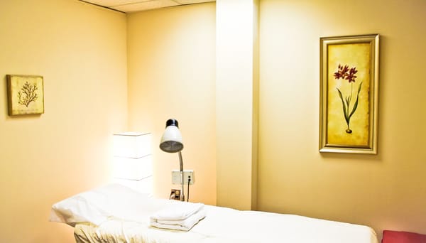 VUIM CLINIC - Updated April 2025 - 21 Photos & 34 Reviews - 1980 ...