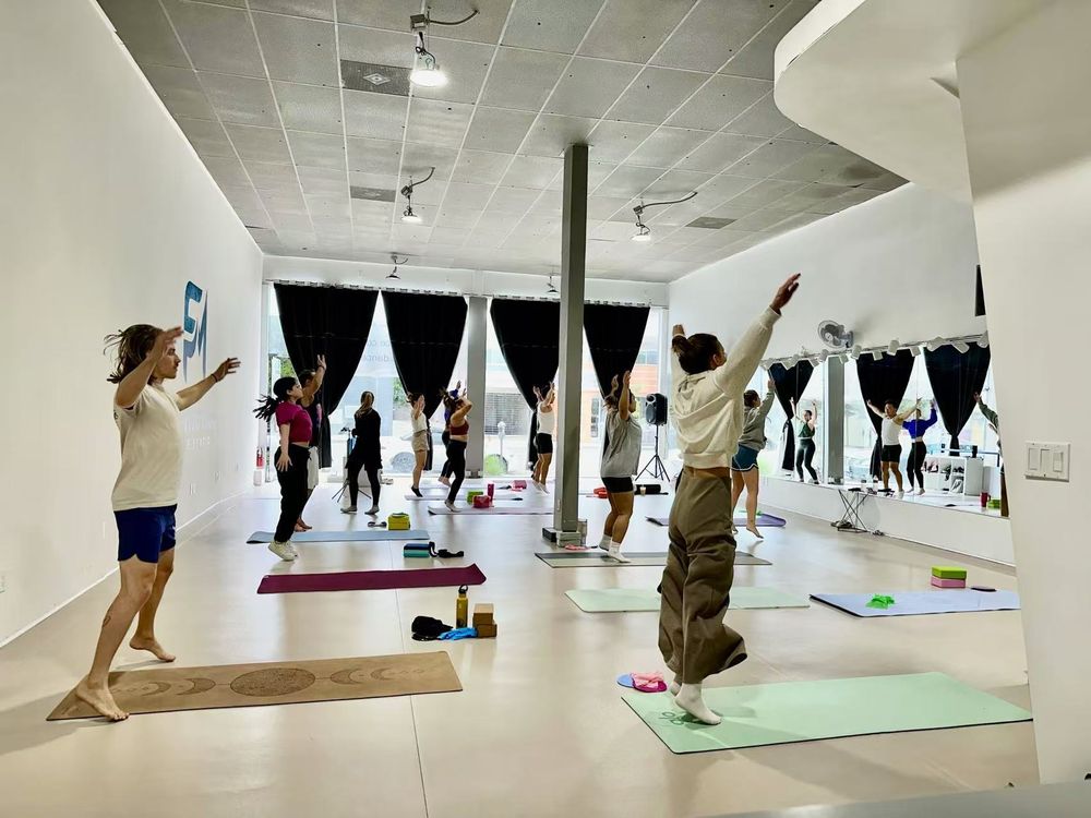 FLOWMOTION DANCE STUDIO - Updated December 2025 - 23 Photos & 14 Reviews - 2335 Westwood Blvd ...