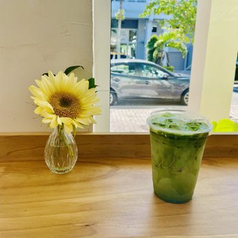 NAVI COFFEE & FLOWERS - Updated May 2024 - 78 Photos & 19 Reviews ...