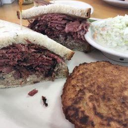 FLAKOWITZ BAGEL INN - Updated December 2025 - 257 Photos & 307 Reviews ...