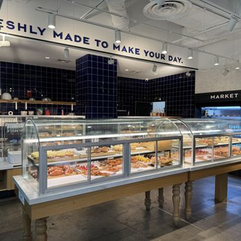 PARIS BAGUETTE - Updated December 2024 - 290 Photos & 127 Reviews - 100 ...