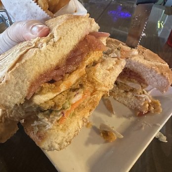 THE PADDLE PUB - Updated June 2025 - 80 Photos & 181 Reviews - 4915 ...