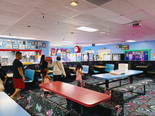 ROLLER KINGDOM - Updated August 2024 - 145 Photos & 154 Reviews - 515 E ...