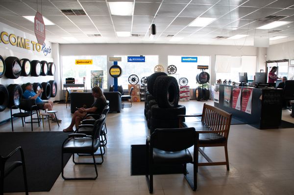 RAY’S TIRE & AUTO REPAIR - Updated November 2025 - 72 Photos & 79 ...