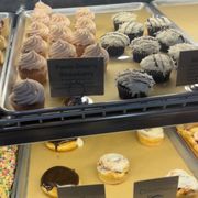 THE SWEET SHOPPE - 109 Photos & 106 Reviews - 721 East Main St, Blue ...