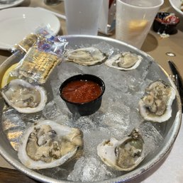 RED’S ICE HOUSE - Updated January 2025 - 827 Photos & 1031 Reviews - 98 ...