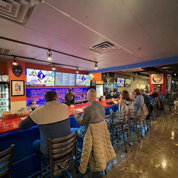 BLUE ROCK PIZZA & TAP - Updated August 2025 - 90 Photos & 31 Reviews ...