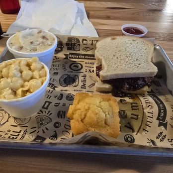 STARBECKS SMOKEHOUSE - Updated June 2025 - 98 Photos & 144 Reviews ...