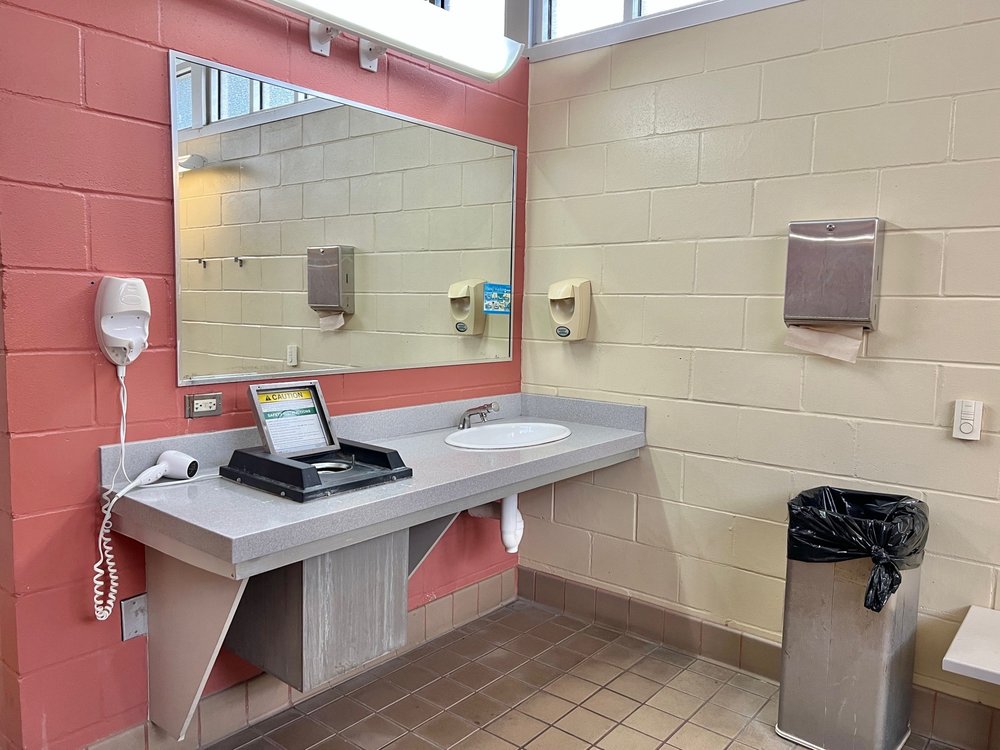 WADE WEHUNT POOL - Updated October 2025 - 14 Photos - 907 Myers Park Dr ...