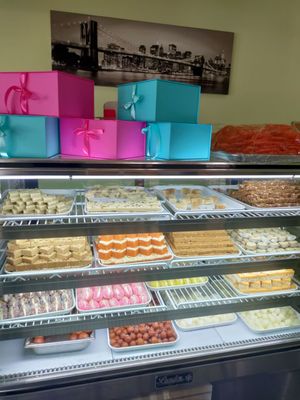 BOBBY SWEETS & CATERING - 53 Photos & 33 Reviews - 8821 Sheldon Rd, Elk ...