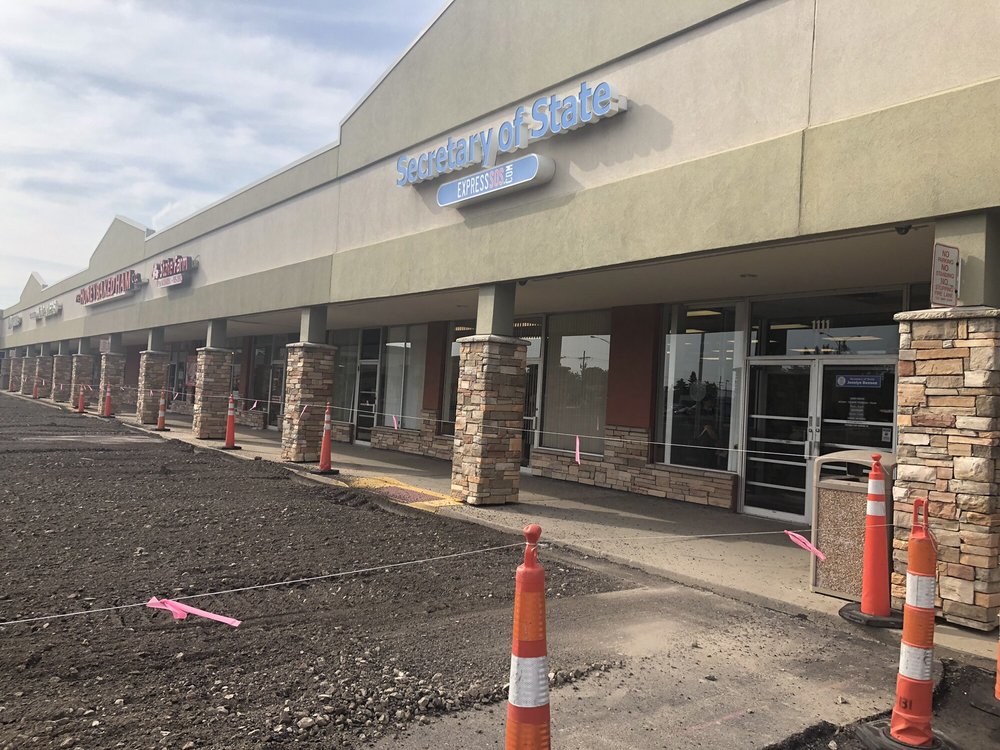 SECRETARY OF STATE - 61 Reviews - 1111 E Long Lake Rd, Troy, Michigan ...