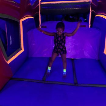 FUNTASTIC DEPOT - Updated December 2025 - 48 Photos & 30 Reviews - 6828 ...