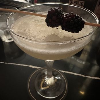 VELADA JAZZ BAR - Updated May 2025 - 28 Photos - C. Isabel Muñoz Rivera ...