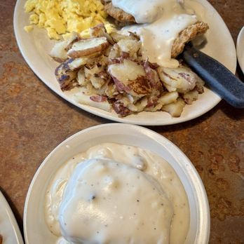 HUCKLEBERRY’S: BREAKFAST & LUNCH - Updated August 2025 - 303 Photos ...